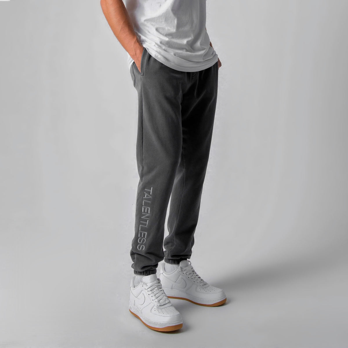 Talentless | Men's Heavyweight Embroidered Sweatpants